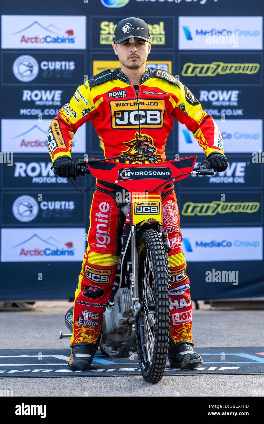 Luke Becker of Leicester 'Watling JCB' Lions during the Rowe Motor Oil ...