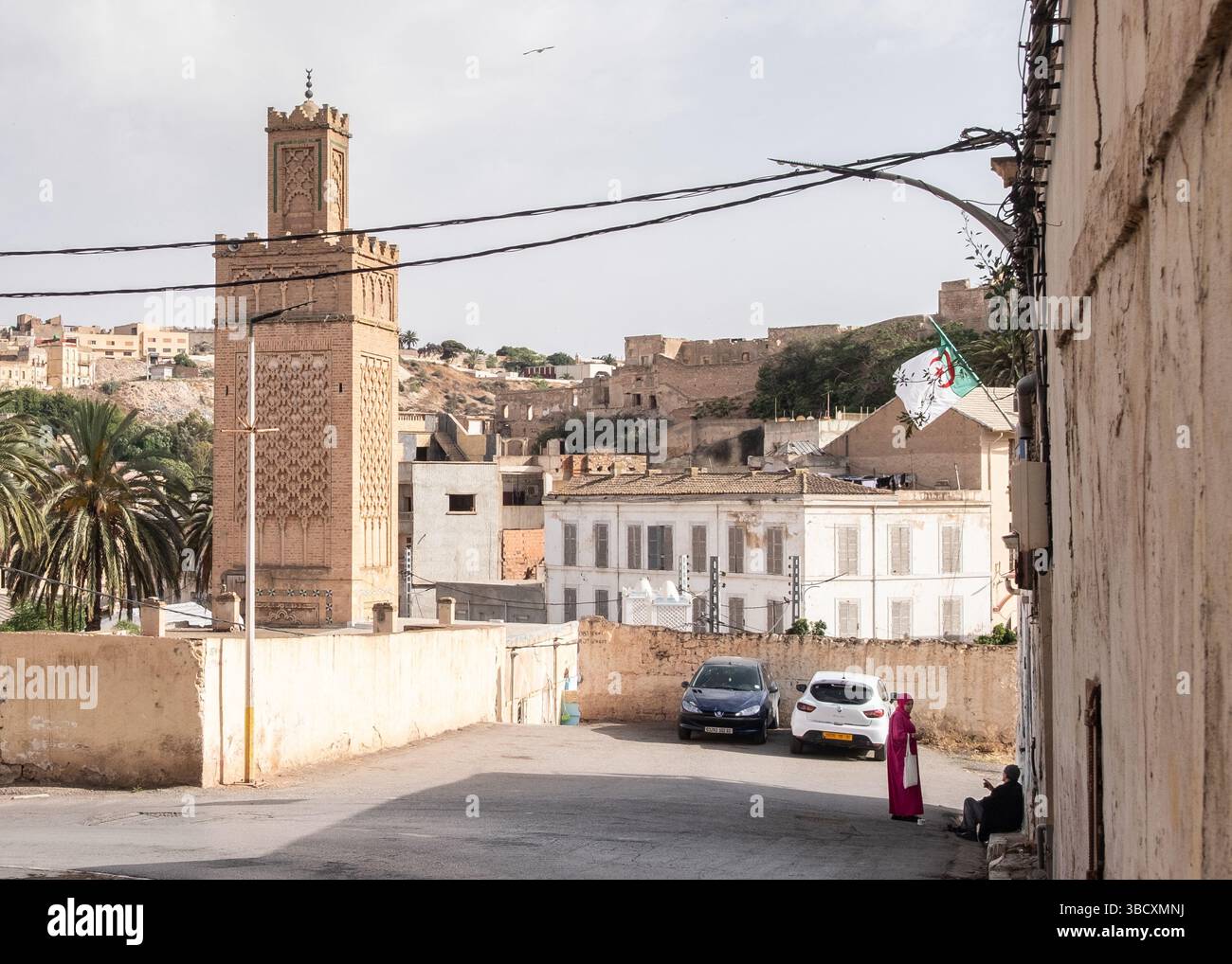 Saint Ouen, Paris, France. 19th May, 2025. A woman and a man talk next ...