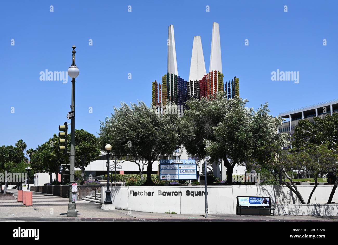 LOS ANGELES, CALIFORNIA - 19 MAY 2025: Fletcher Bowron Square in ...