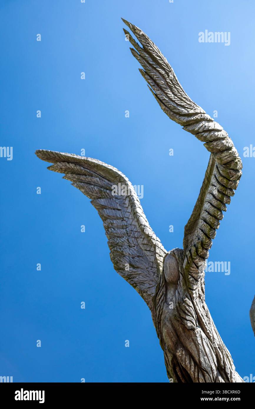 Tree of life sculpture hi-res stock photography and images - Alamy