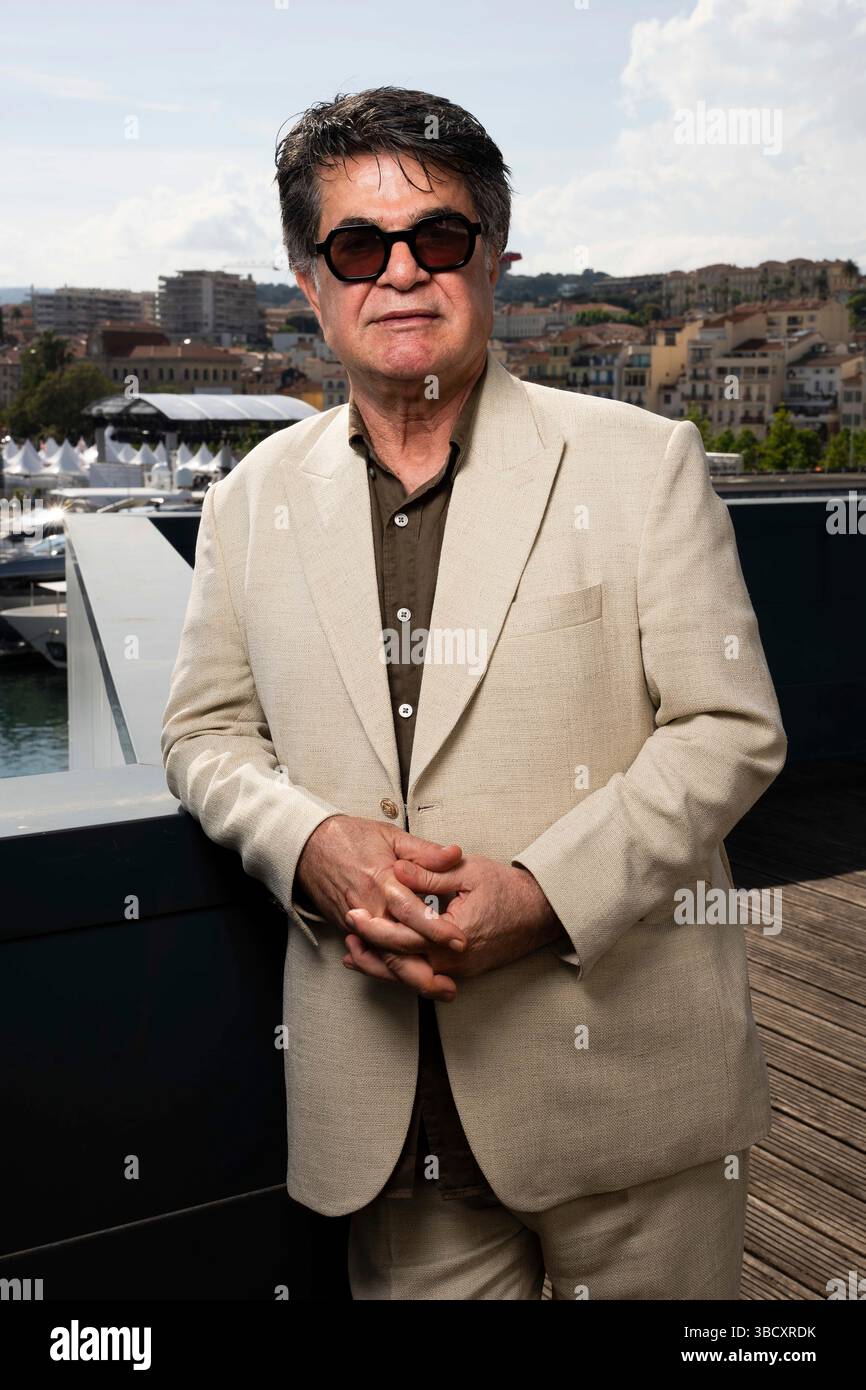 Director Jafar Panahi poses for a portrait photograph for the film 'It ...