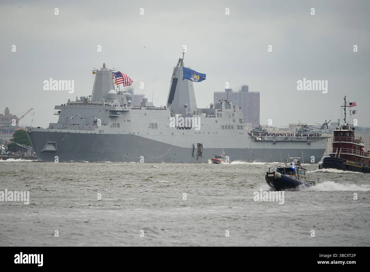 Manhattan, United States. 21st May, 2025. The USS New York (LPD 21 ...