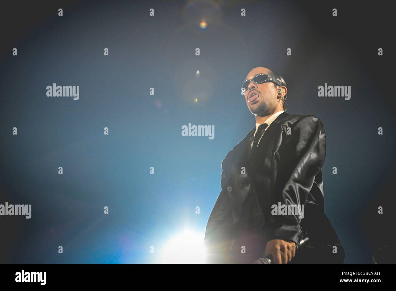 Napoli, Italy. 21st May, 2025. Italian singer Mahmood performs live on ...