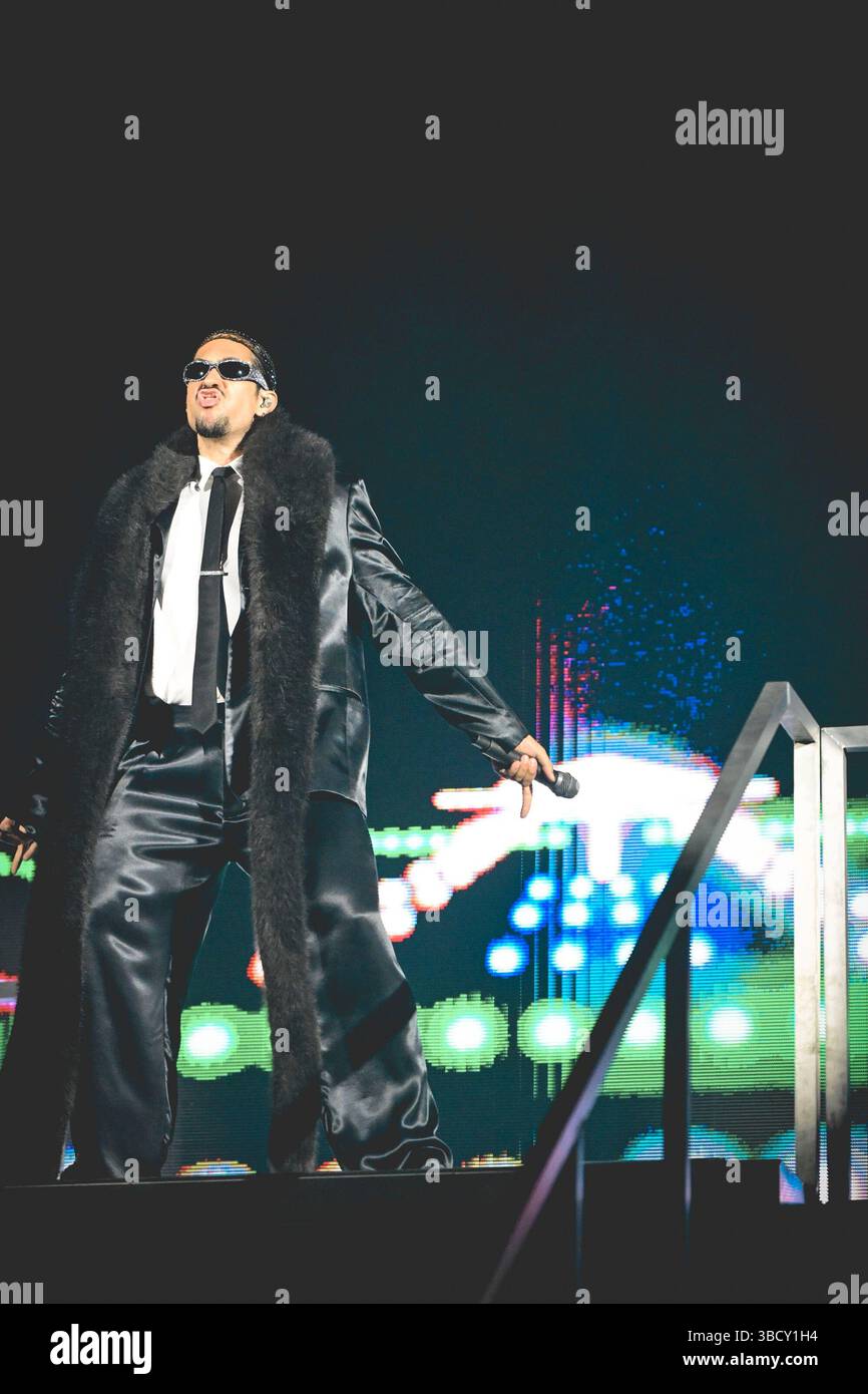 May 21, 2025, Napoli, Italy: Italian singer Mahmood performs live on ...