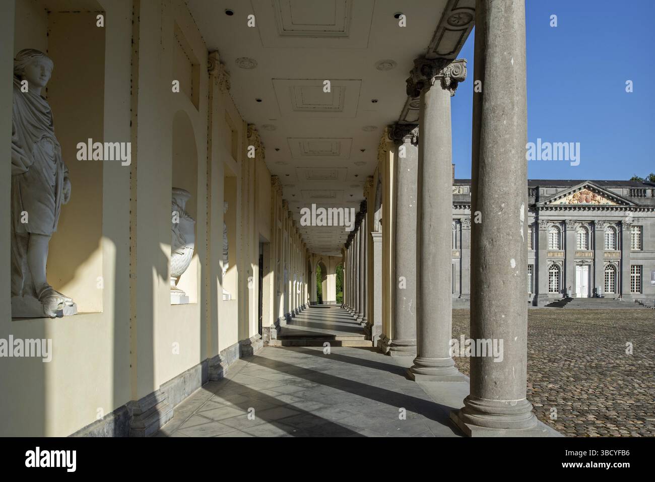 Chateau de Seneffe, 18th-century Neoclassical castle, manor house in ...