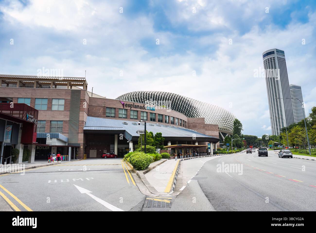 Singapore, Singapore - 4 April 2025: View of Esplanade Mall and The ...