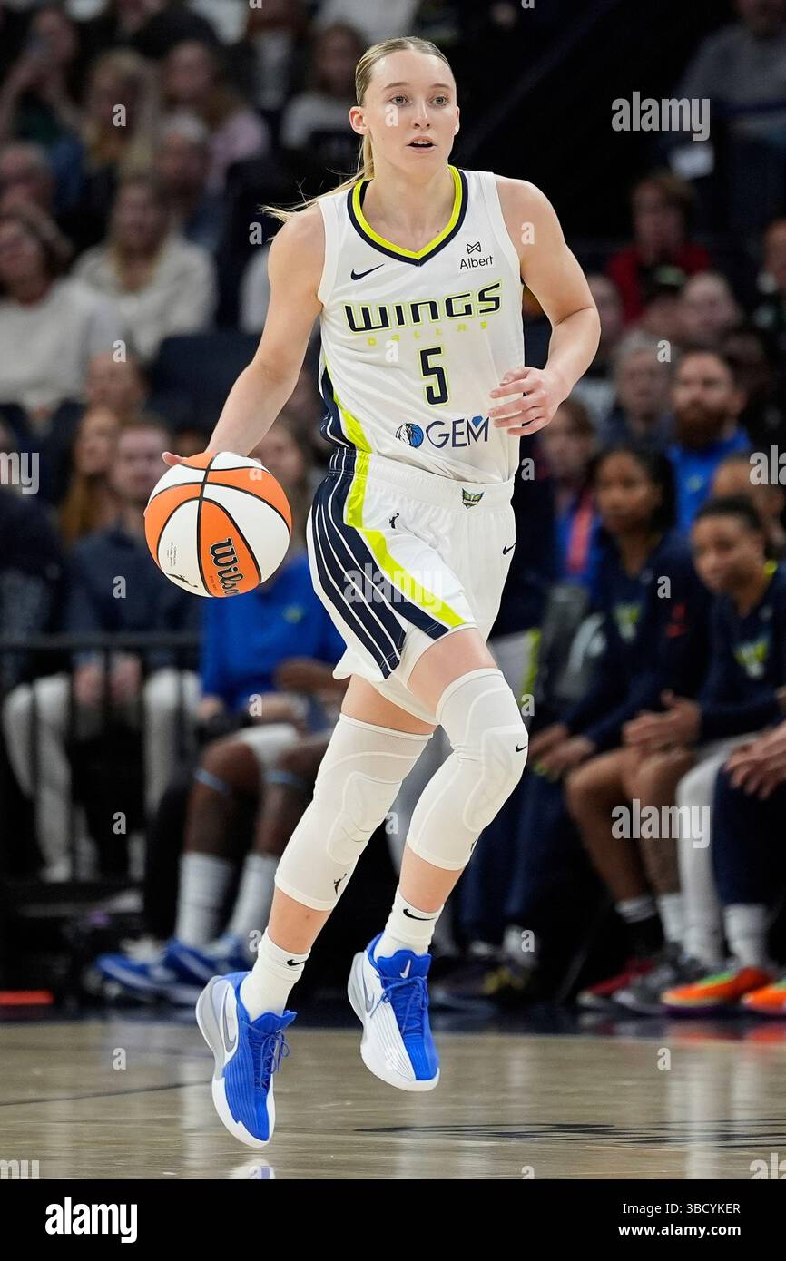 Dallas Wings guard Paige Bueckers (5) dribbles down the court during ...