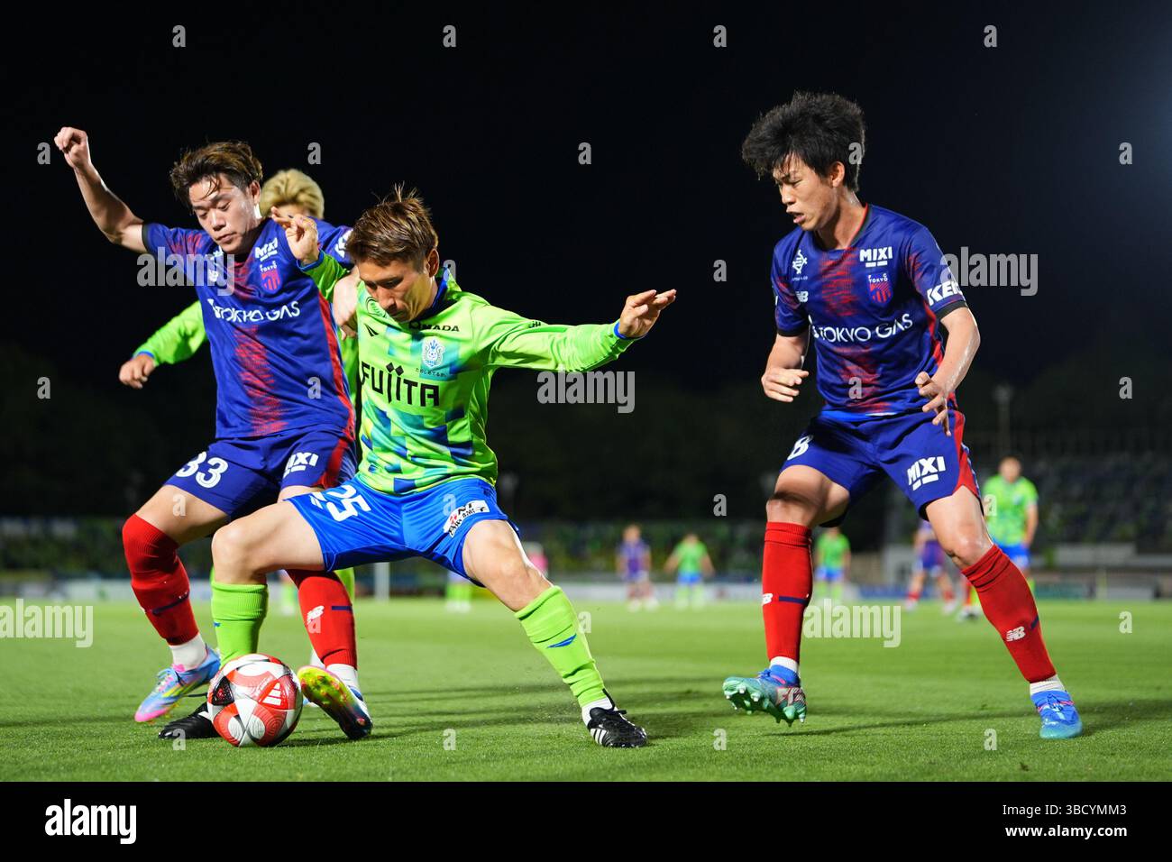 (L-R) Kota Tawaratsumida (FC Tokyo), Hiroaki Okuno (Bellmare), Takahiro Ko (FC Tokyo), MAY 21 ...