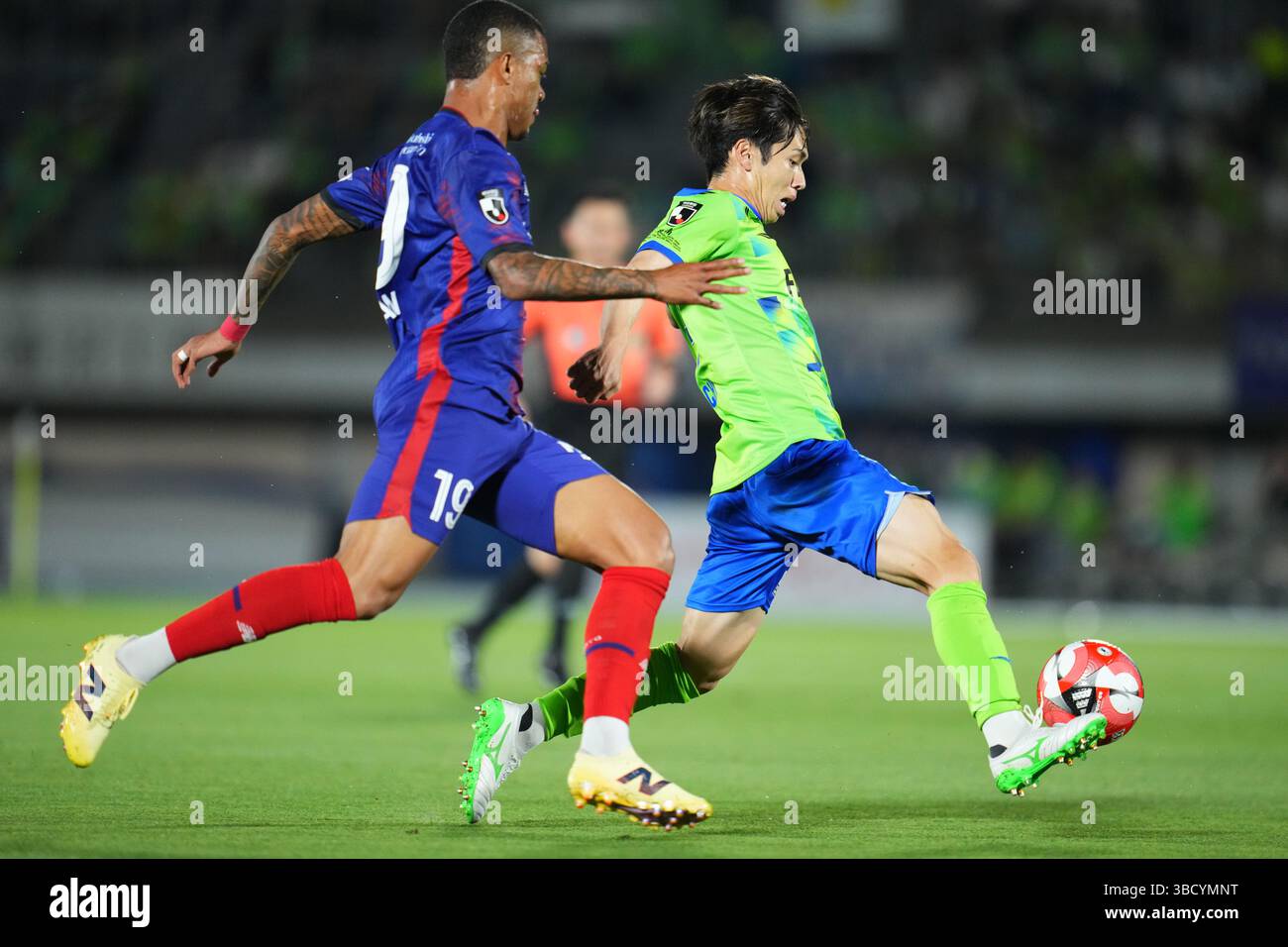 Lemongas Stadium Hiratsuka, Kanagawa, Japan. 21st May, 2025. (L-R ...