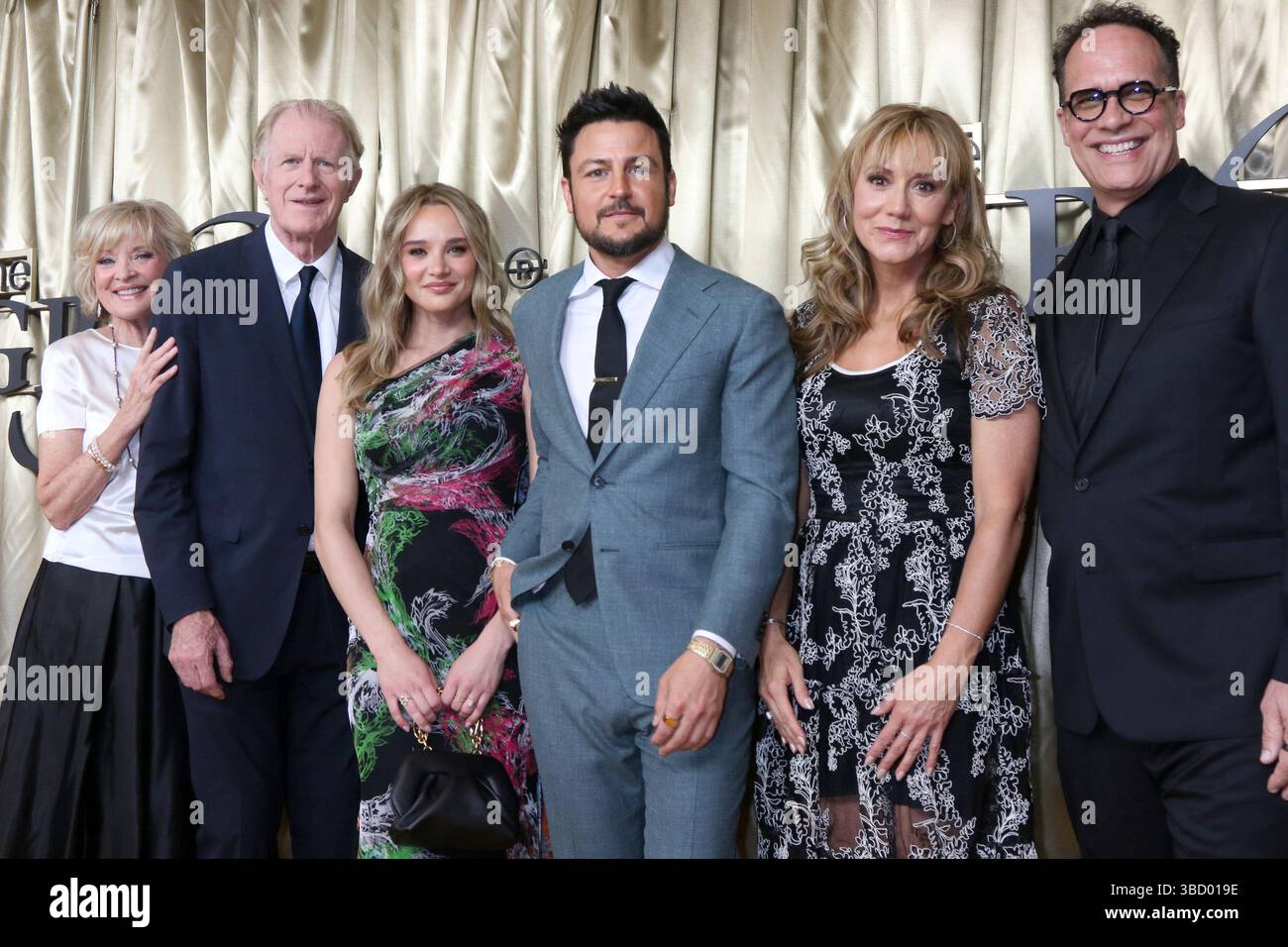 LOS ANGELES - MAY 20: Christine Ebersole, Ed Begley Jr, Hunter King ...