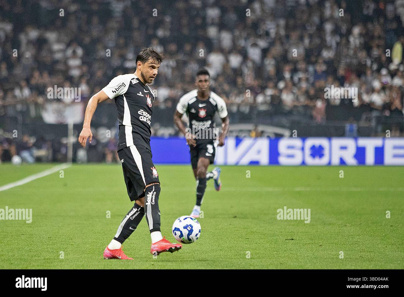 Sao Paulo, Brazil. 21st May, 2025. Arena Corinthians Angel Romero of ...