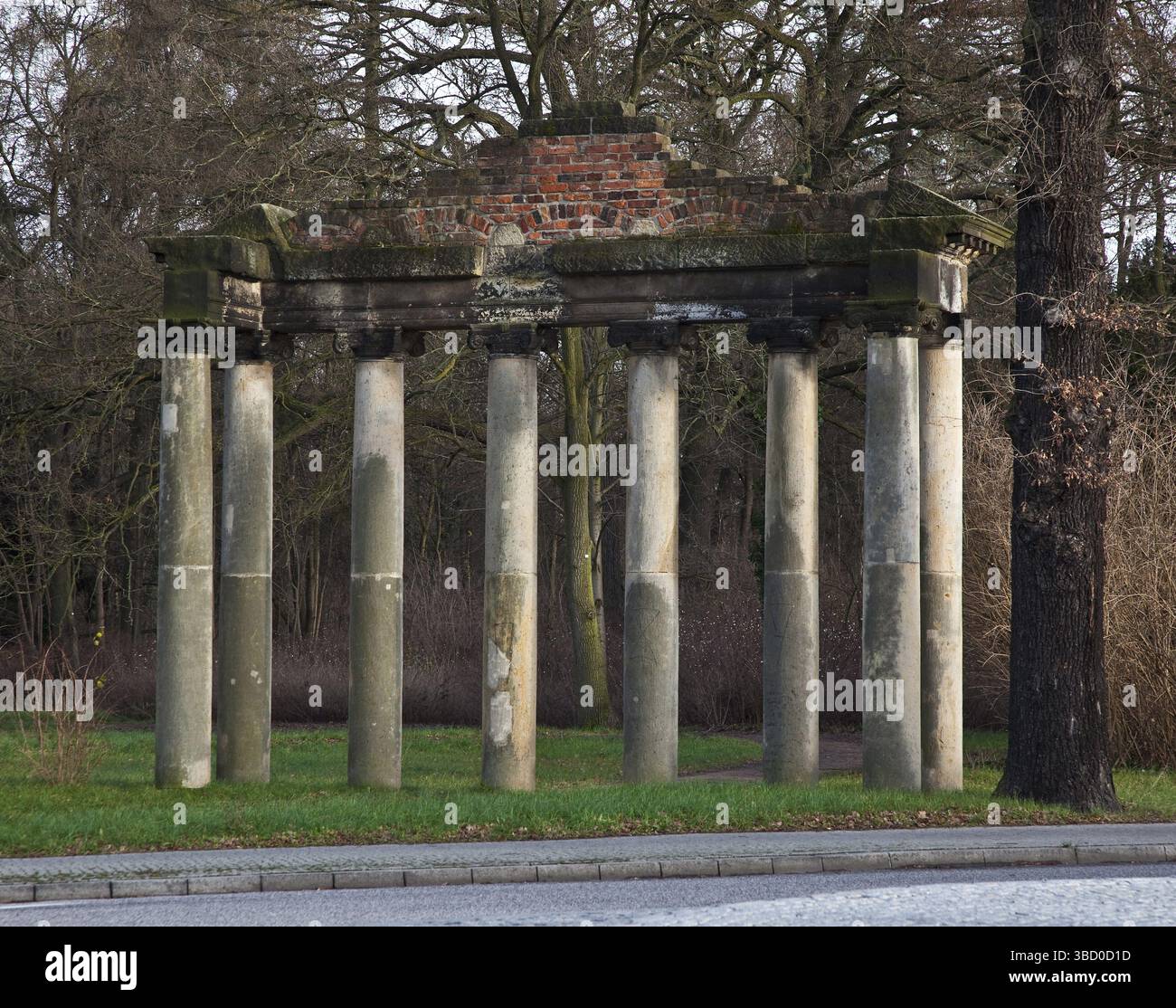 Dessau Roman ruins so-called SEVEN COLUMNS 73269 eight-column temple ...