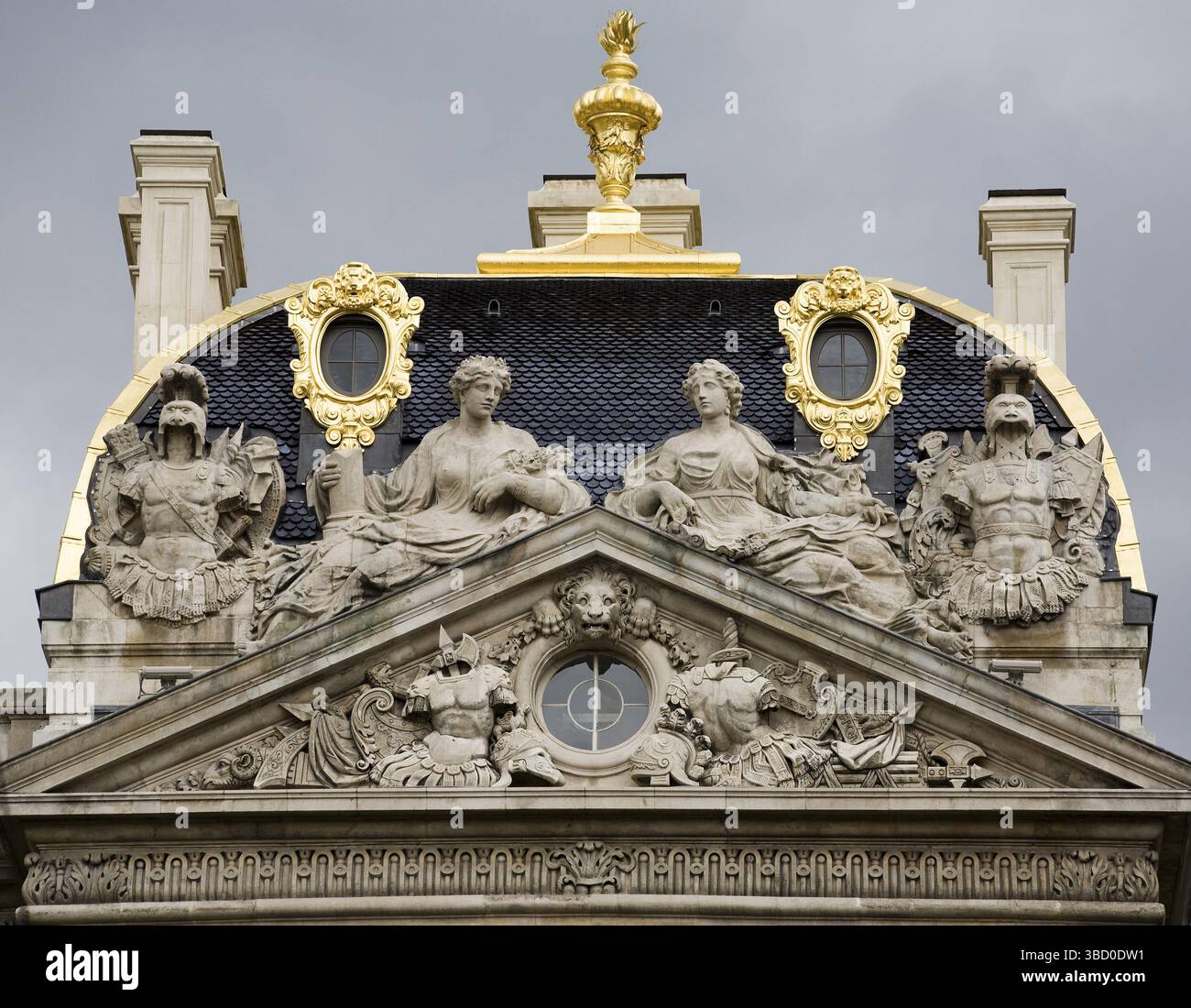Right-hand risalit, figural pediment and decorative roof Stock Photo ...
