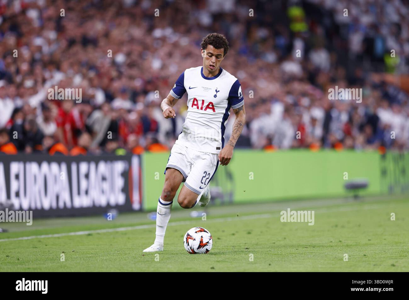 Uefa europa league final 2025 brennan johnson hi-res stock photography ...