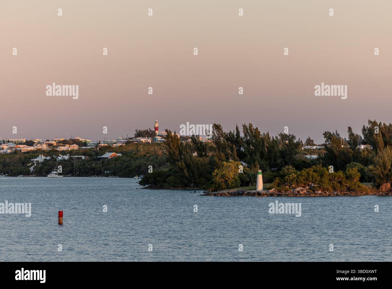 Shoreline beacon hi-res stock photography and images - Alamy