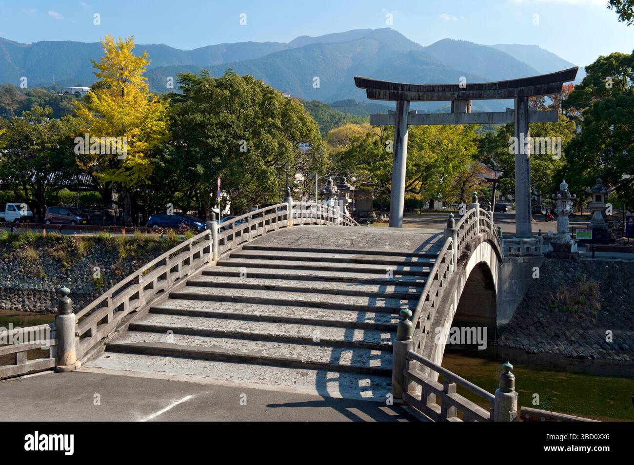 Shinko Bridge, arched stone bridge over the Suka River, demarks main ...