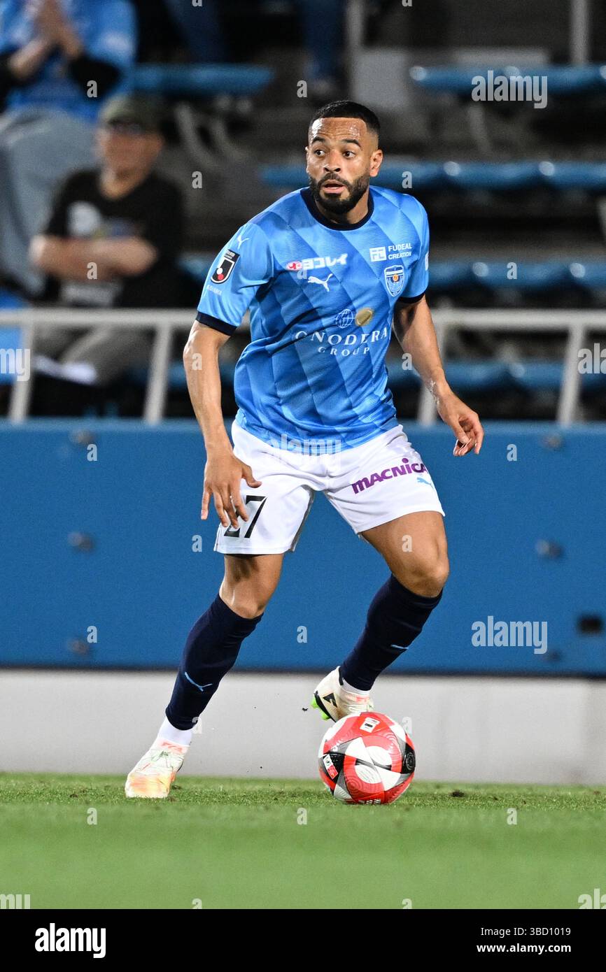 NHK Spring Mitsuzawa Football Stadium, Kanagawa, Japan. 21st May, 2025. Leo Bahia (Yokohama FC ...