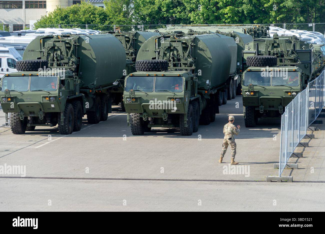 U.S. Army Heavy Expanded Mobility Tactical Trucks assigned to 7th Engineer Brigade are run ...