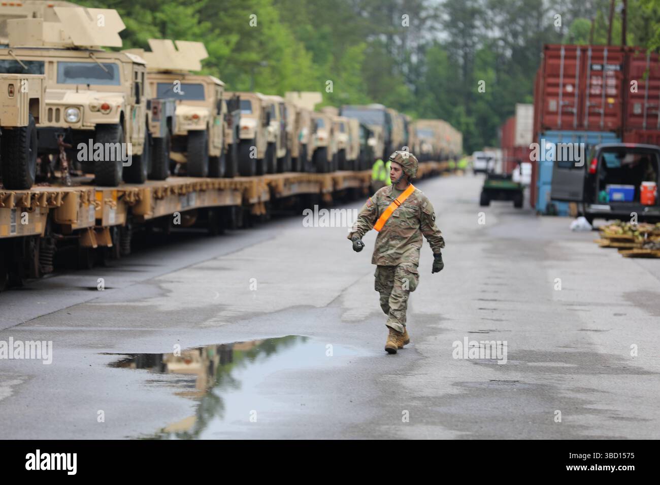 Soldiers from the 420th Movement Control Battalion conducted a ...