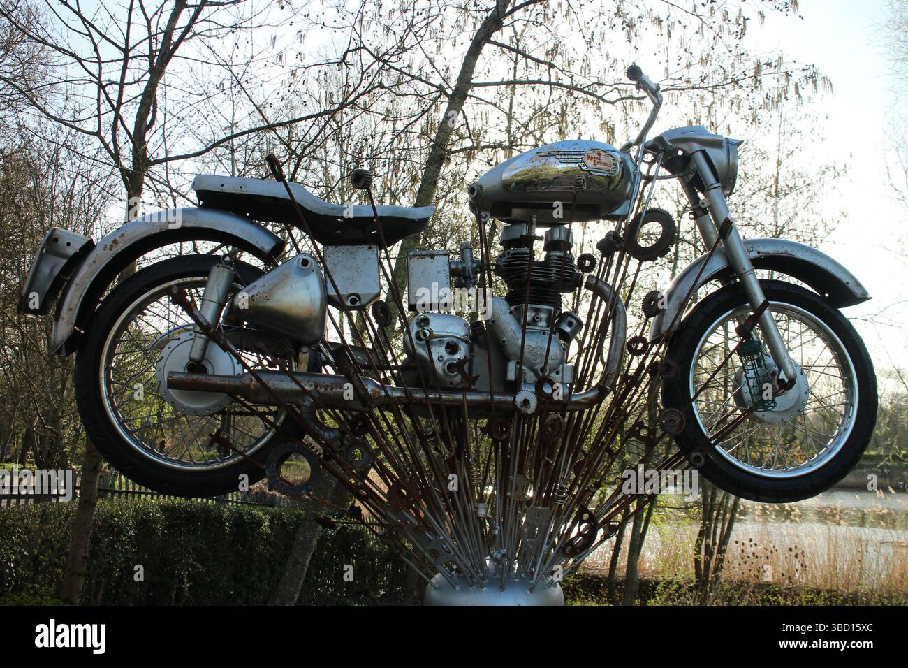 Royal Enfield motorcycle sculpture, Arrow Valley Country Park, Redditch ...
