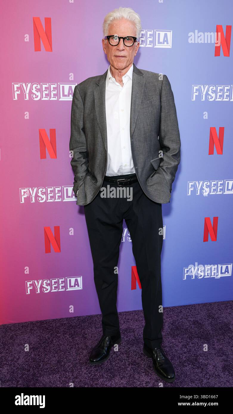WOODLAND HILLS, LOS ANGELES, CALIFORNIA, USA - MAY 21: American actor ...