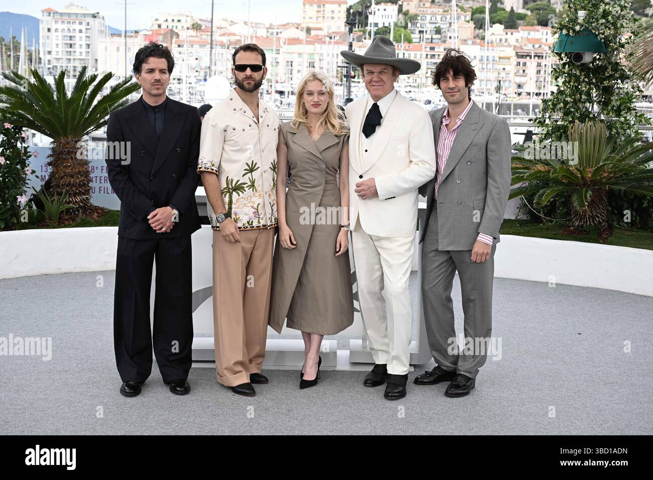 Alessio Rigo de Righi, Alessandro Borghi, Nadia Tereszkiewicz, John C ...