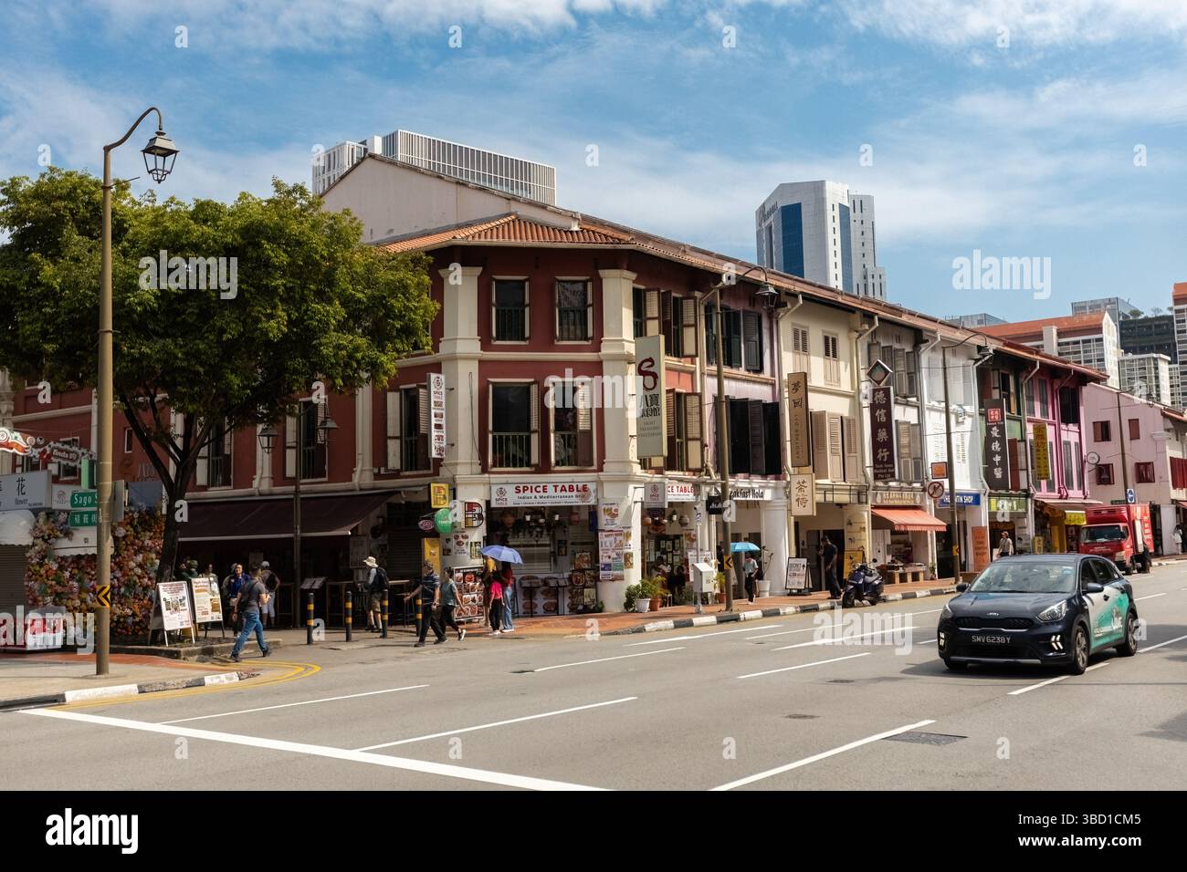 Historical houses in Singapore Chinatown, street view old buildings in ...