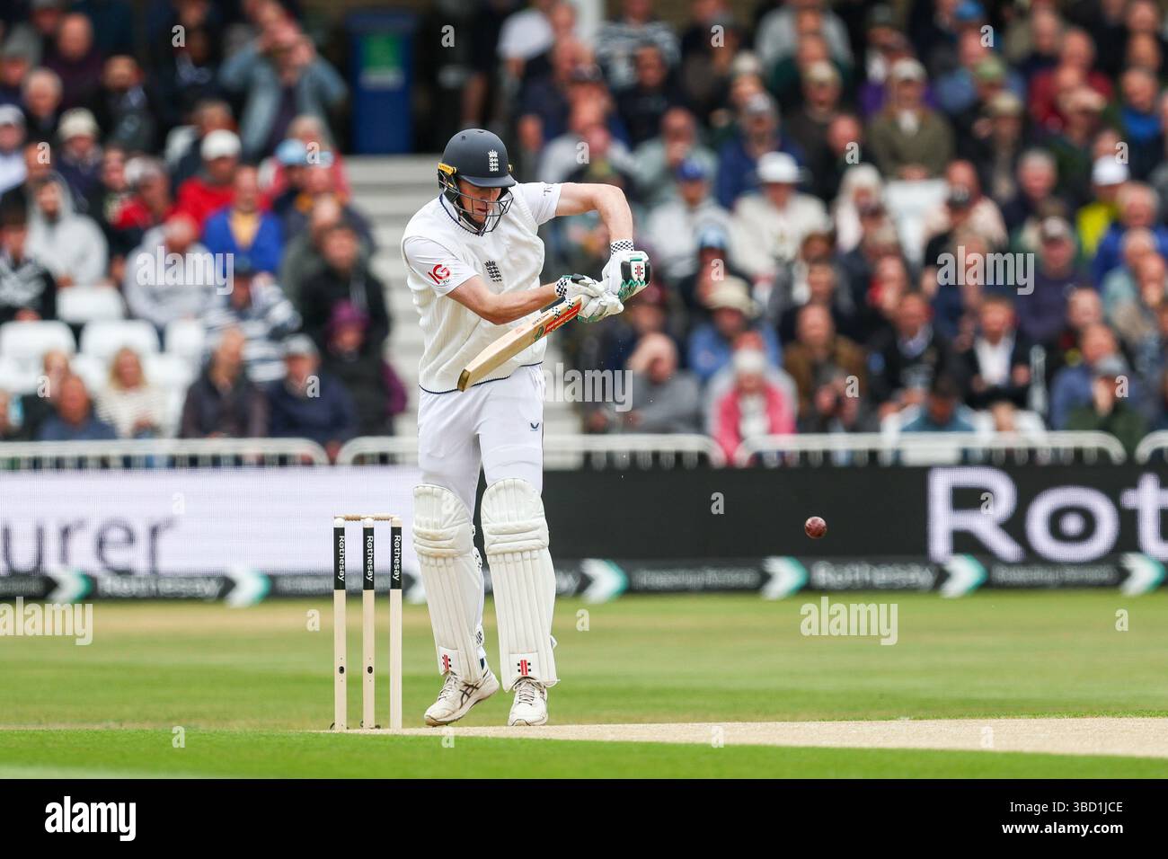 Nottingham, UK. 22nd May, 2025. #6, Zak Crawley of England opens the ...