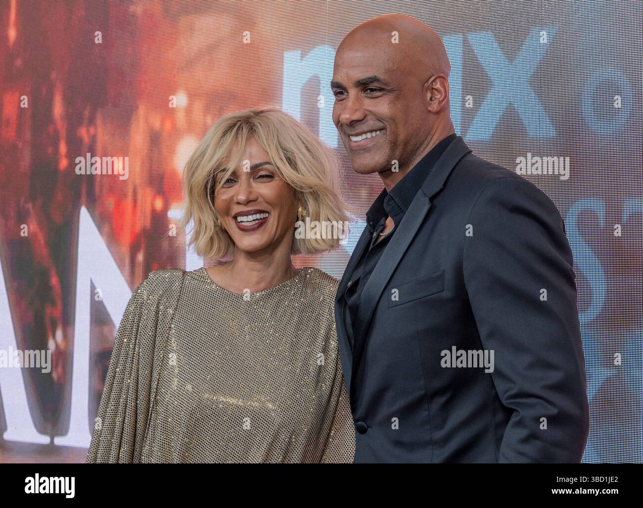Nicole Ari Parker wearing dress by Stella McCartney and Boris Kodjoe ...