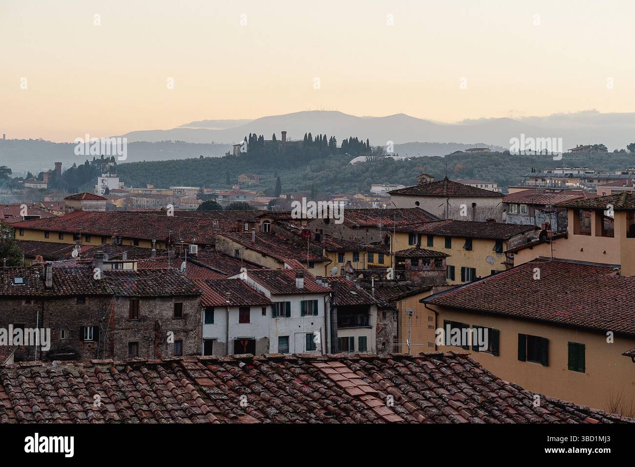 Scenic landscape featuring sunrise hi-res stock photography and images ...