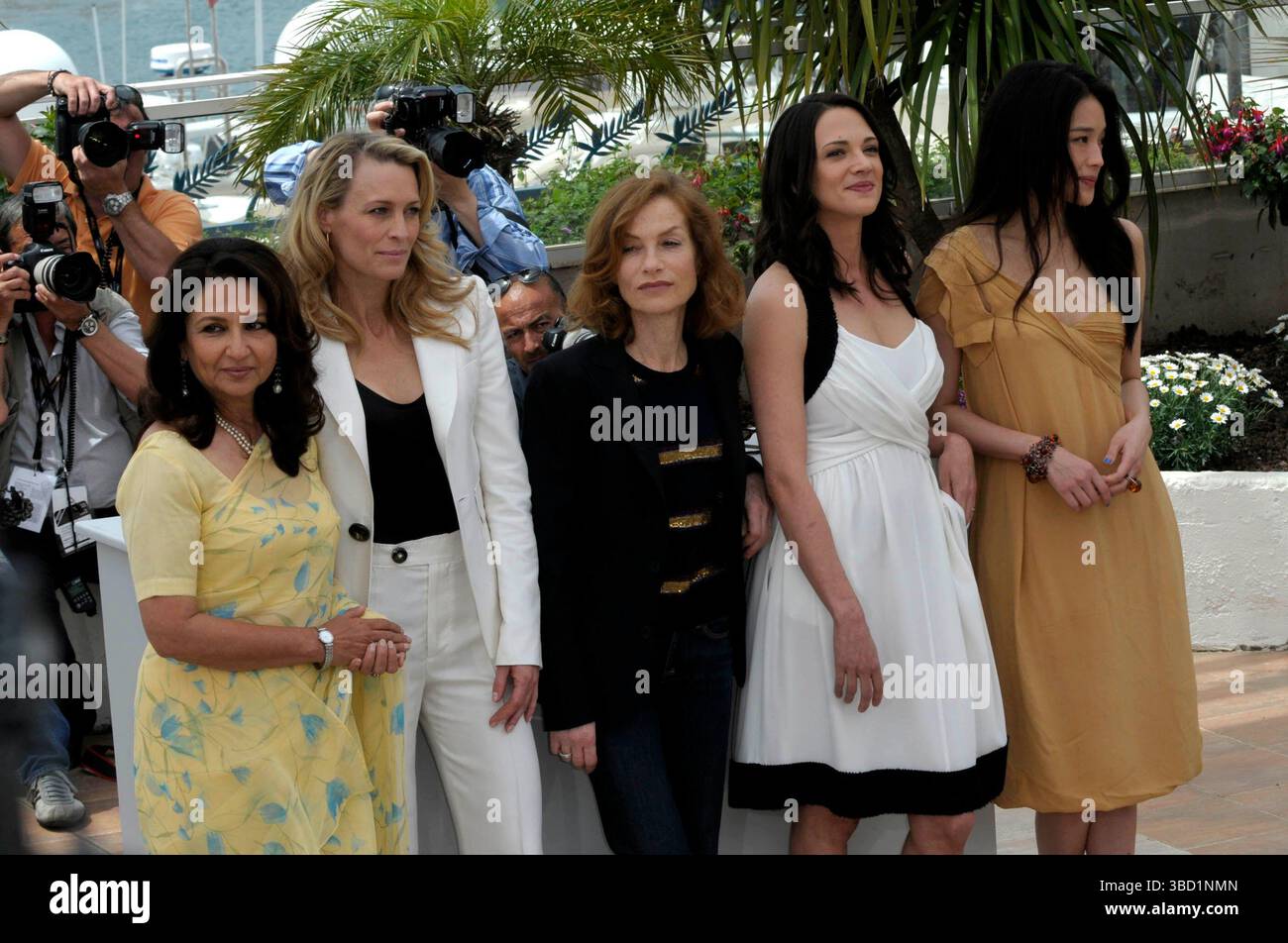 Sharmila Tagore, Robin Wright Penn, Isabelle Huppert, Asia Argento and ...