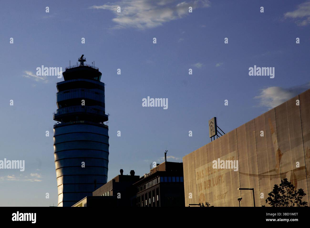 Vienna, Austria. 15th May, 2025. AUSTRIA; SCHWECHAT; 20250515; Control ...