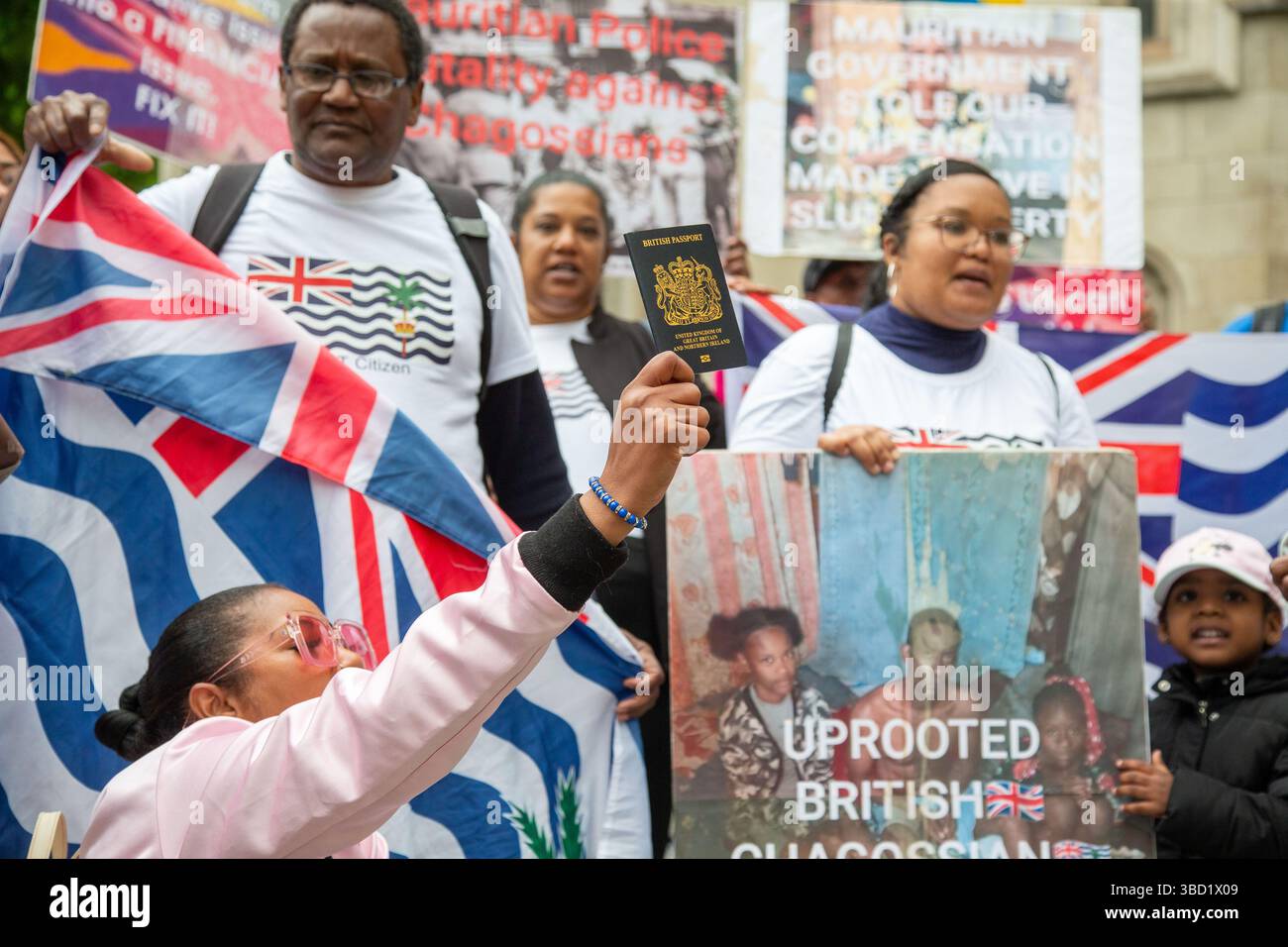 Chagos, protest, london hi-res stock photography and images - Alamy