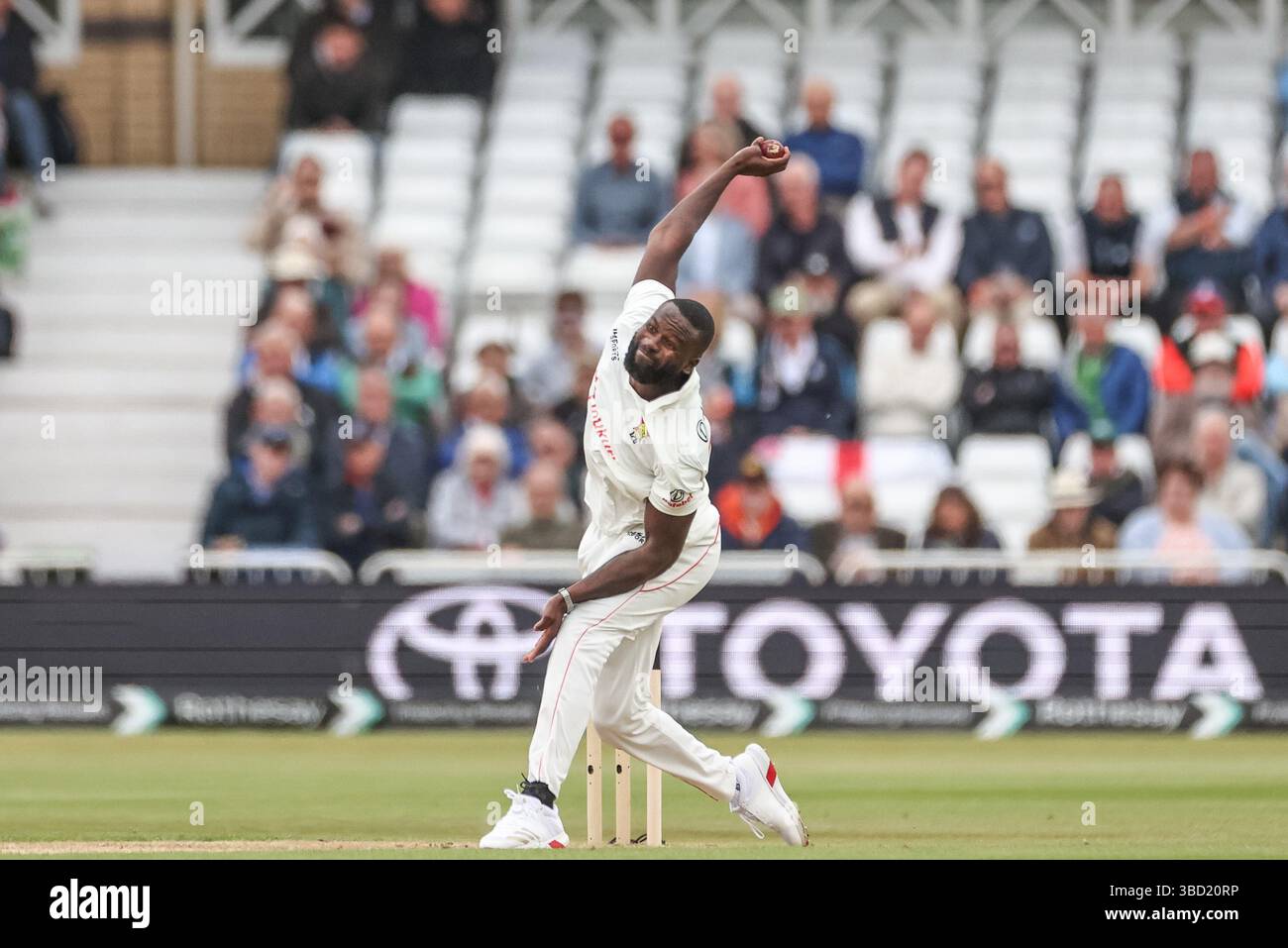 Tanaka Chivanga of Zimbabwe delivers the ball during the Rothesay Test ...