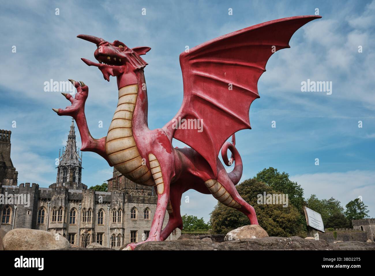 Welsh dragon hi-res stock photography and images - Alamy