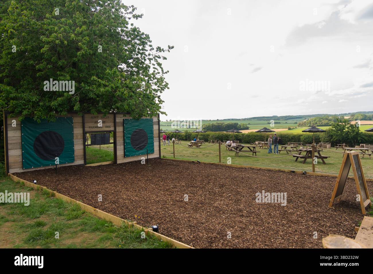 Aunt Sally pub game in the garden at Jeremy Clarkson's pub, The Farmer ...
