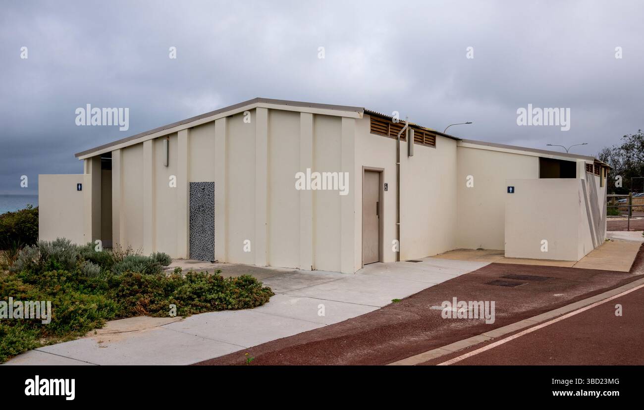 Modern Public Changing Room and Restroom Facility Near Mullaloo Beach ...