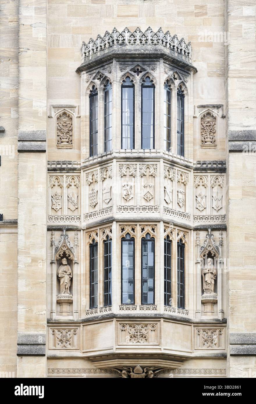 Oriel bay window on the Grammar Hall at Magdalen College, University of ...