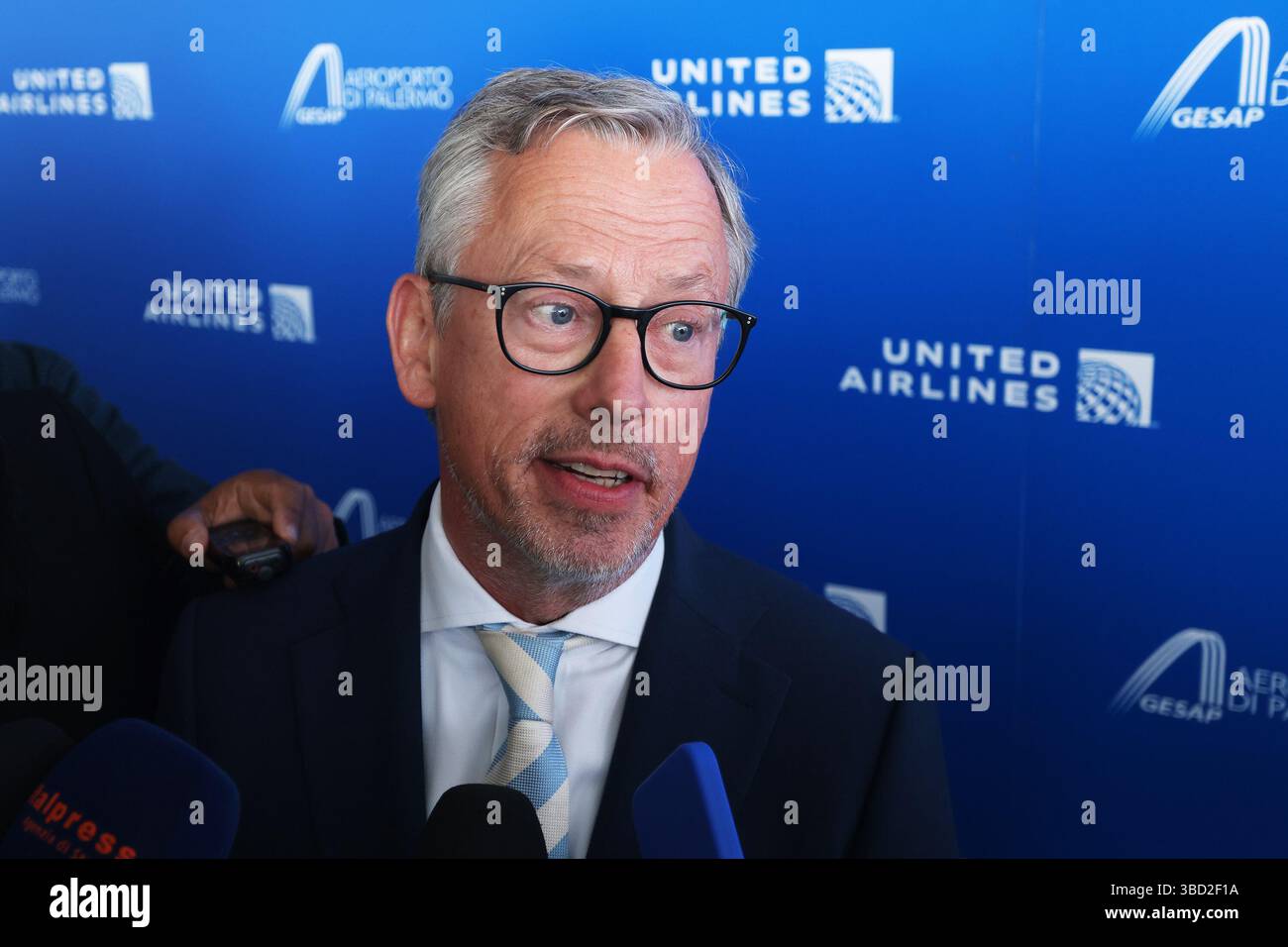 INAUGURATIVE FLIGHT NEW ROUTE FROM AND TO PALERMO NEW YORK NEWARK ...