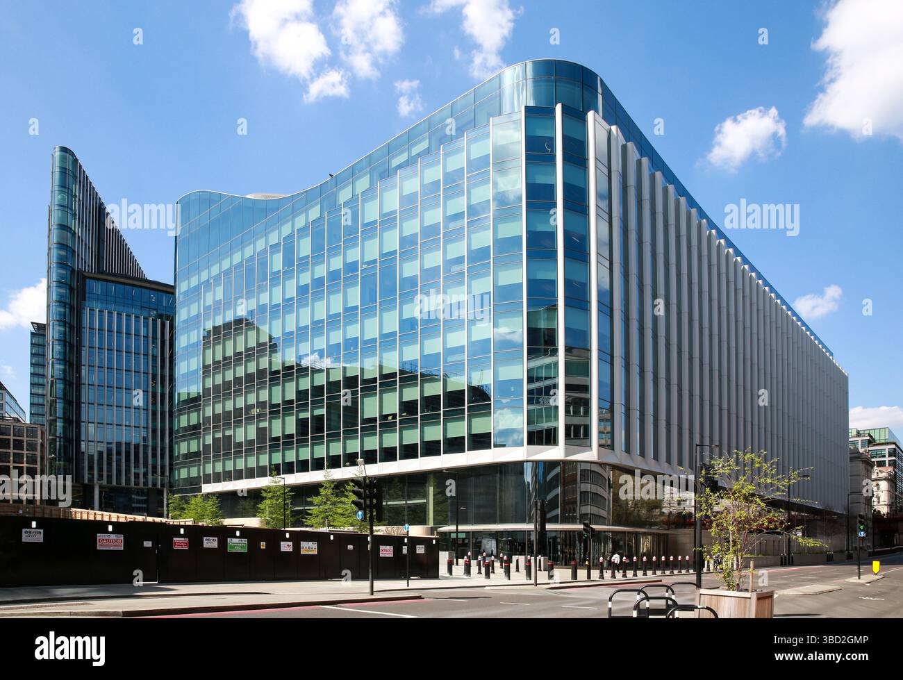 Goldman Sachs headquarters in London Stock Photo - Alamy