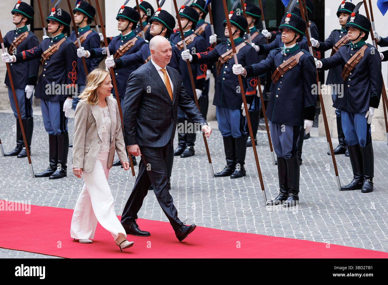 La presidente del Consiglio Giorgia Meloni e il primo ministro della ...