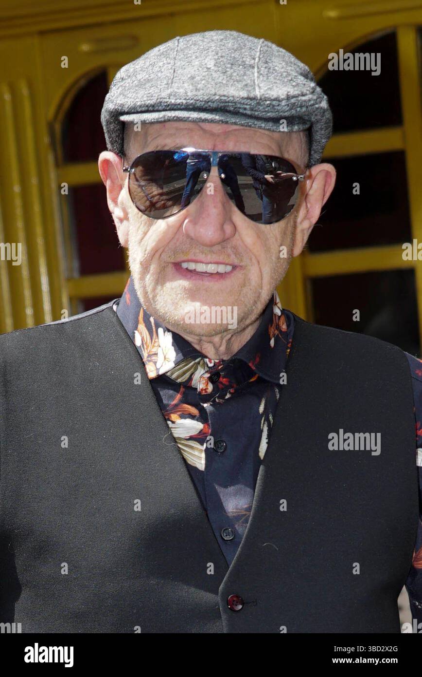 Eddy Kante Frank Uwe Axel Schroeder ist ein deutscher Leibwächter, Schauspieler und Musiker Eddy ...