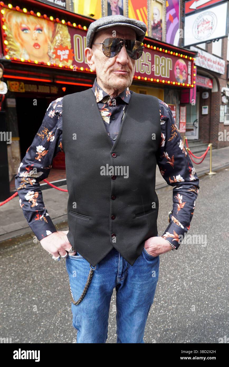 Eddy Kante Frank Uwe Axel Schroeder ist ein deutscher Leibwächter, Schauspieler und Musiker Eddy ...