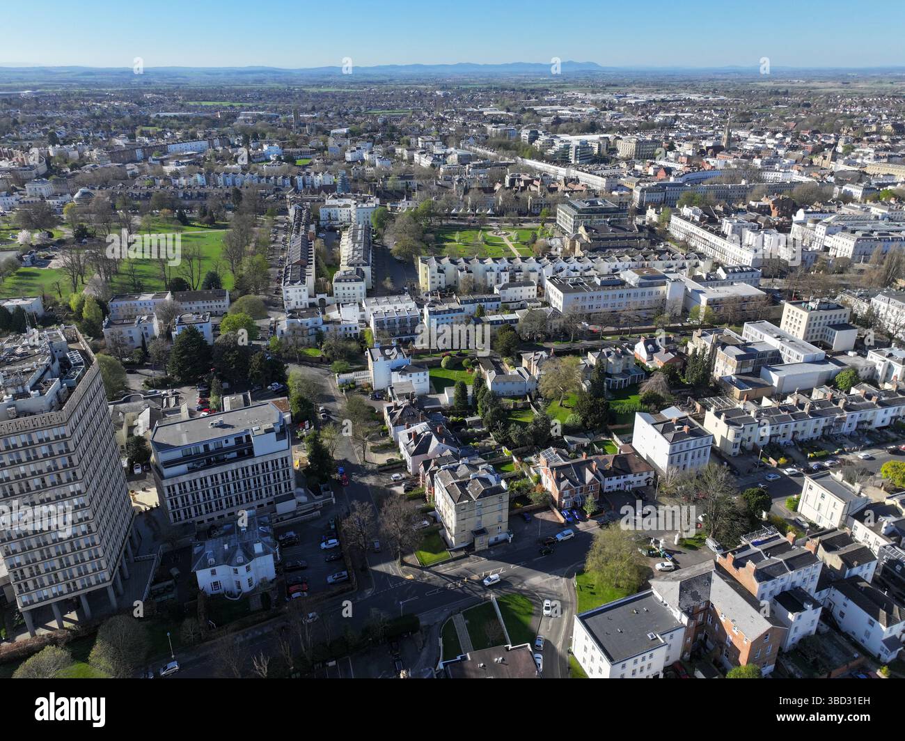 Cheltenham town hi-res stock photography and images - Alamy
