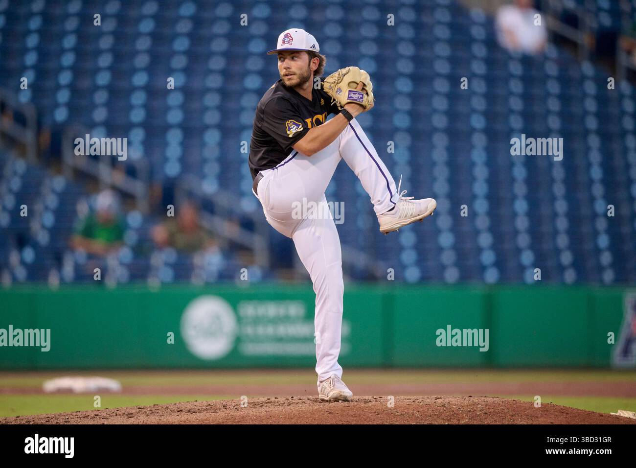East Carolina Pirates pitcher Ethan Norby (18) during an American ...