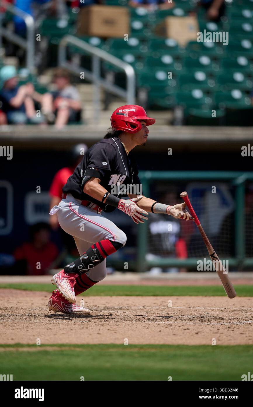 Chattanooga Lookouts Edwin Arroyo (4) bats during an MiLB Southern ...