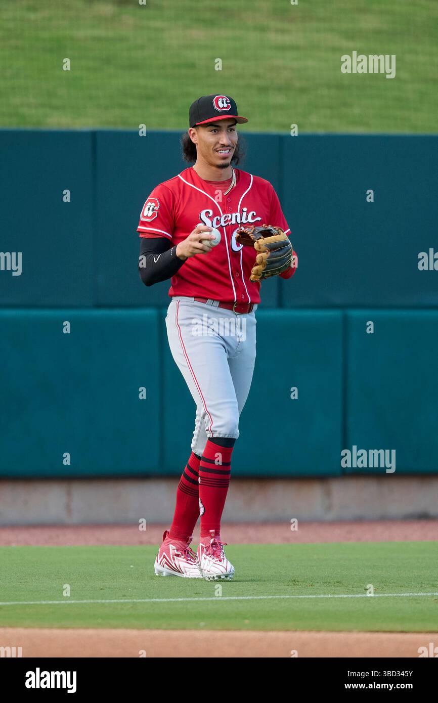 Chattanooga Lookouts shortstop Edwin Arroyo (4) during warmups before ...
