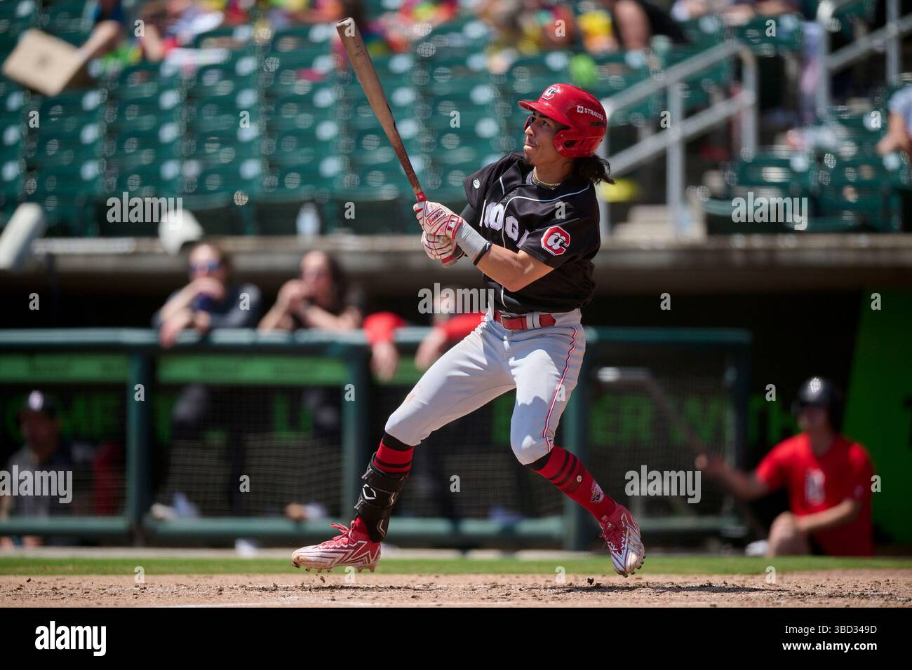 Chattanooga Lookouts Edwin Arroyo (4) bats during an MiLB Southern ...