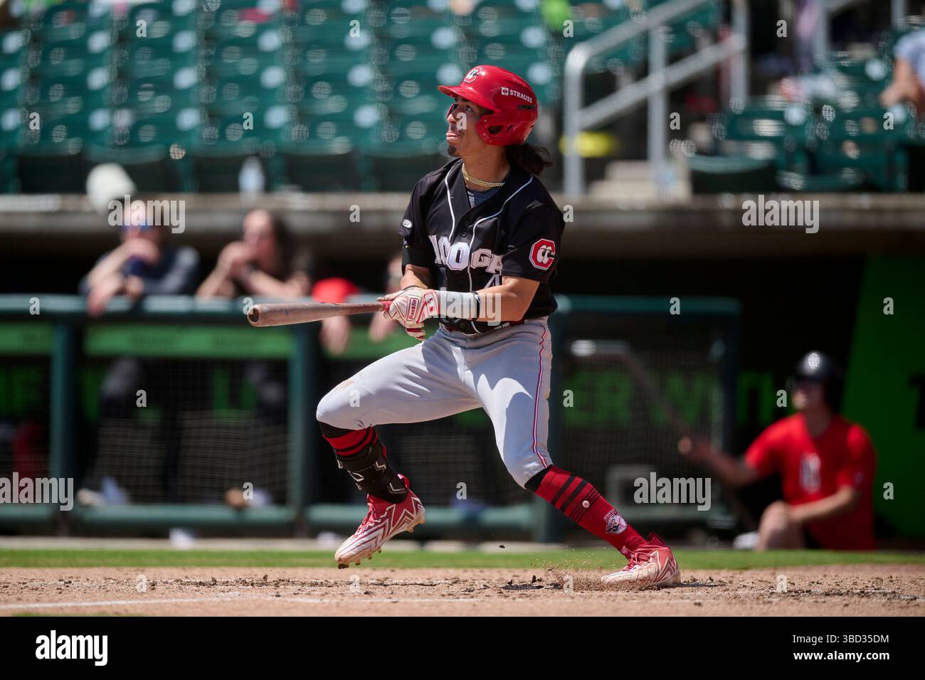 Chattanooga Lookouts Edwin Arroyo (4) bats during an MiLB Southern ...