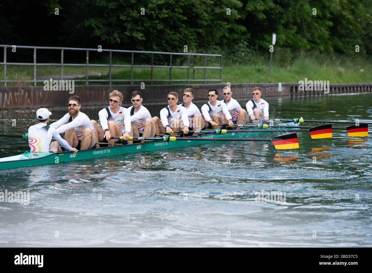 The Germany eight with stroke Theis HAGEMEISTER, Olaf ROGGENSACK ...